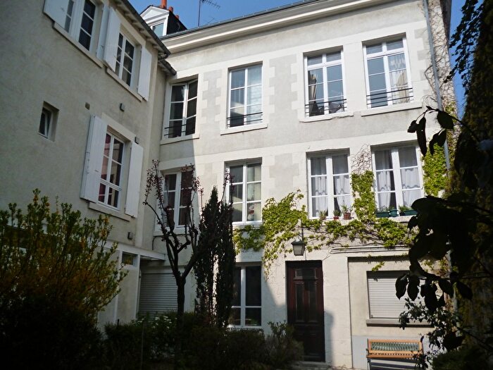 Appartement 1 pièce à Orléans, Cathédrale, Jeanne dArc, à louer
