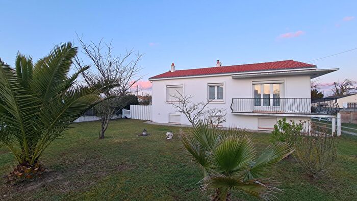 Maison à vendre - La Barre-de-Monts - 8 pièces - 6 chambres