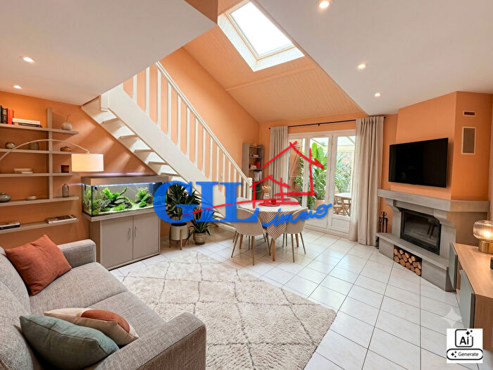 Savigny-le-Temple, Plessis la Forêt : Maison 5 pièces à vendre