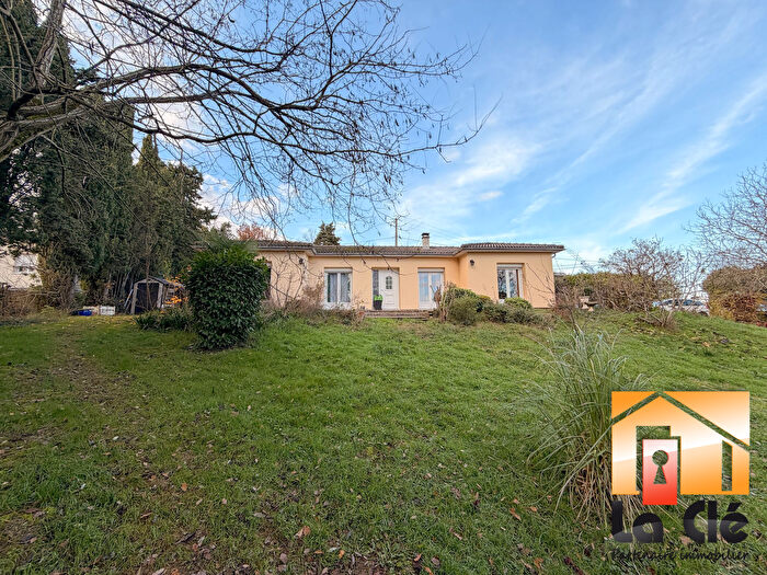 Maison à vendre - Bon-Encontre - 5 pièces - 4 chambres