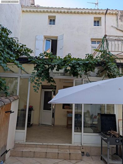 Maison 10 pièces à Pierrelatte, Centre-ville, à vendre
