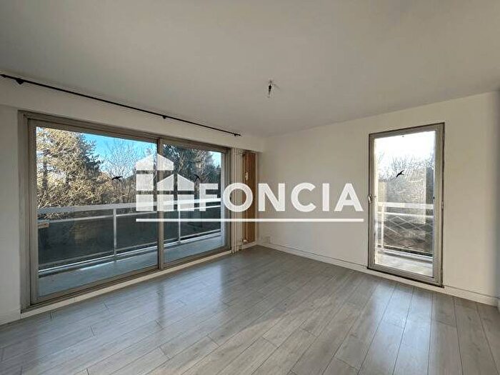 Appartement à louer - Croix Rouge-Haut de Murigny, Reims - 4 pièces - 2 chambres