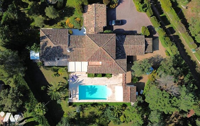 Roquebrune-sur-Argens - Maison 7 pièces à vendre