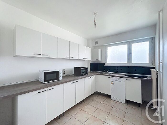 Appartement à louer - Montbéliard, Petite Hollande, Coteau Jouvent - 2 pièces - 1 chambre