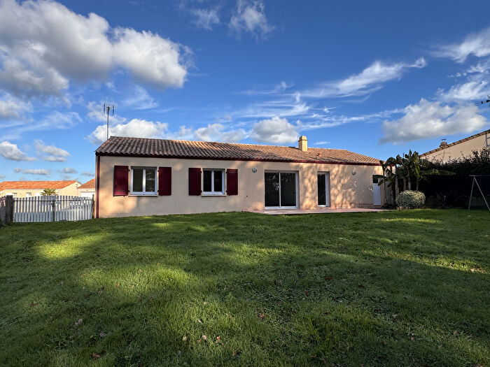 Maison à vendre - Aizenay - 5 pièces - 4 chambres