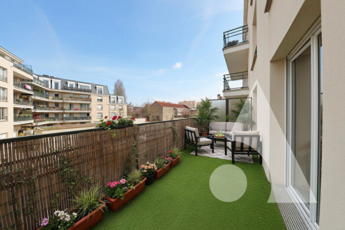 Appartement à vendre - Corbeil-Essonnes, Centre-ville - 3 pièces - 2 chambres