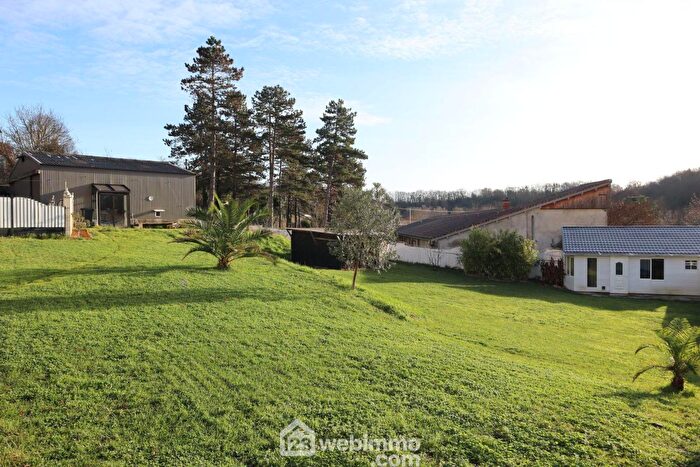 Maison à vendre - Chauvigny - 5 pièces - 3 chambres