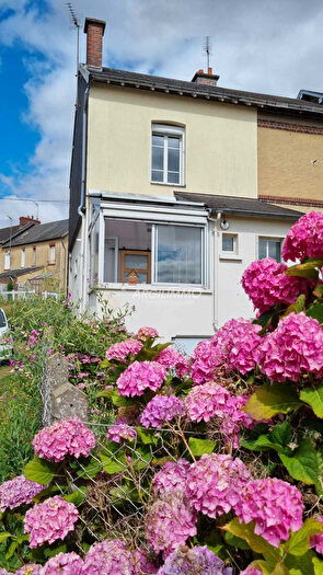Maison à vendre - Bessé-sur-Braye - 3 pièces - 2 chambres