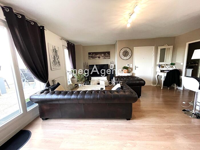 Appartement à vendre - Élancourt, Le Berceau, Les Réaux, La Commanderie - 4 pièces - 3 chambres