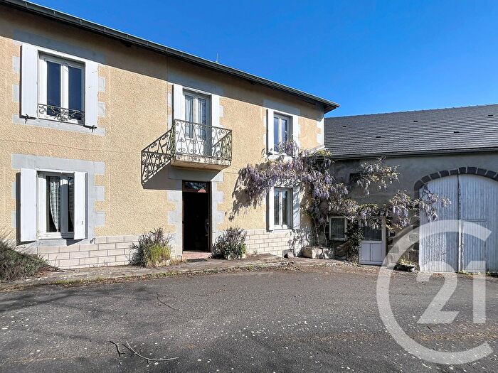 Manzat : Maison 7 pièces à vendre