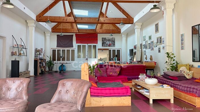 Maison à vendre - Saint-Rémy-de-Maurienne - 12 pièces - 8 chambres