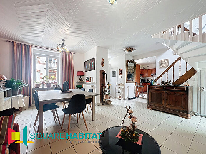 Maison à vendre - Bubry - 9 pièces - 6 chambres