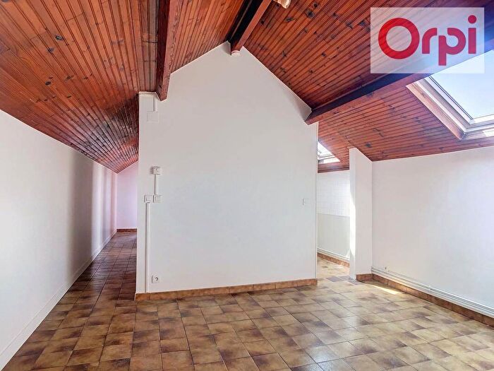 Gare-Parc du Chateau-Le Gros Buisson, Vigneux-sur-Seine : Appartement 3 pièces à louer