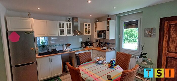 Maison à vendre - Bagnères-de-Luchon - 3 pièces - 2 chambres