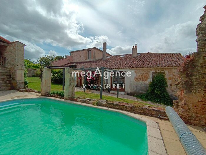 La Chapelle-Thémer - Maison 12 pièces à vendre