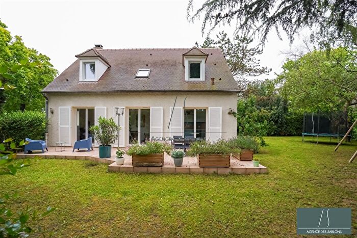 Maison à vendre - Le Vésinet - 8 pièces - 5 chambres