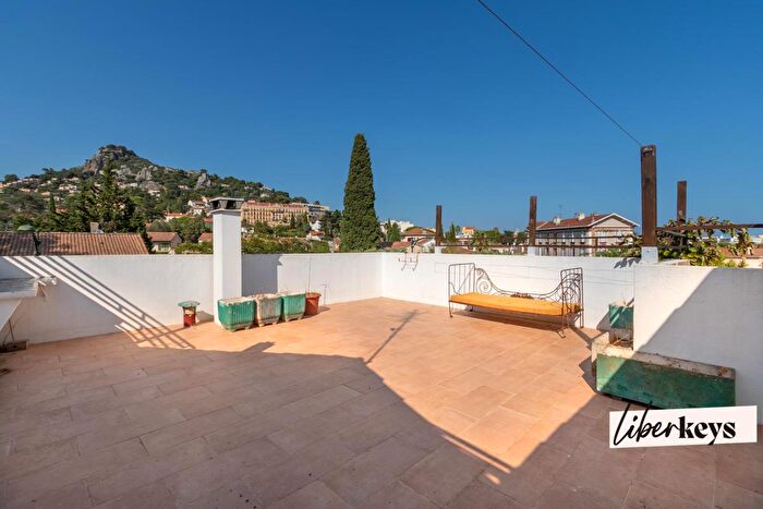 Maison 6 pièces à vendre à Hyères