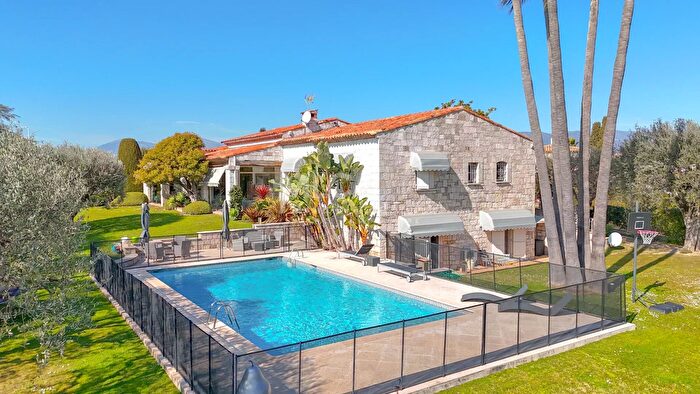 Maison à vendre - Nice, Saint-Antoine - 12 pièces - 3 chambres