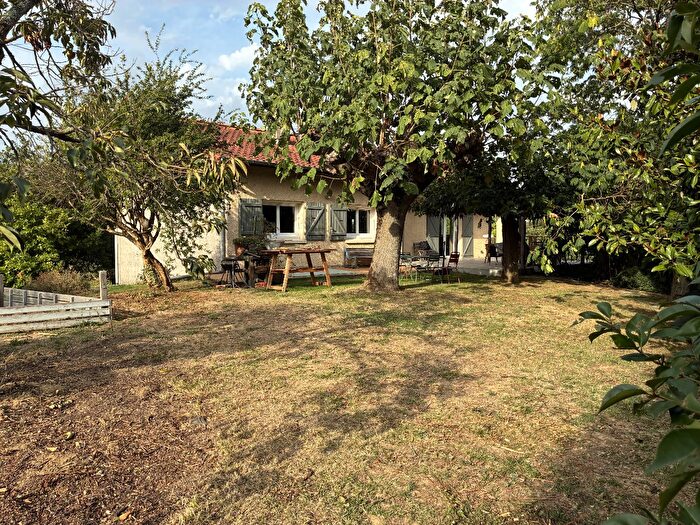 Maison 5 pièces à Ayguesvives, à vendre
