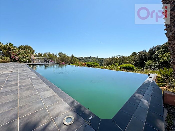 Maison 5 pièces à Cagnes-sur-Mer, Le Vallon des Vaux, La Campanette, Montaleigne, à vendre