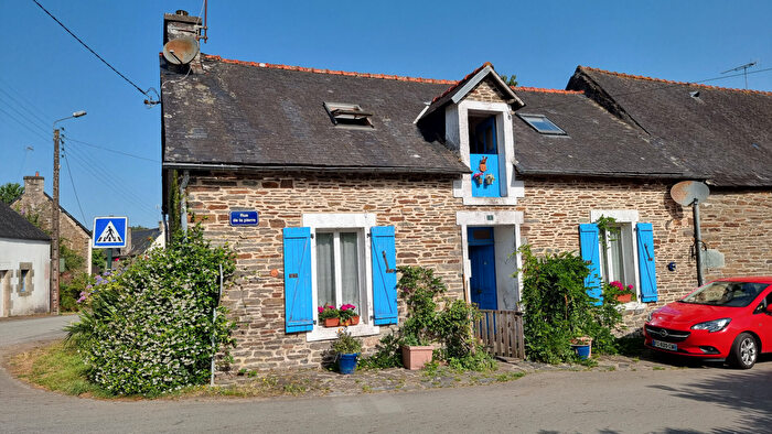 Maison 4 pièces à vendre à Perret
