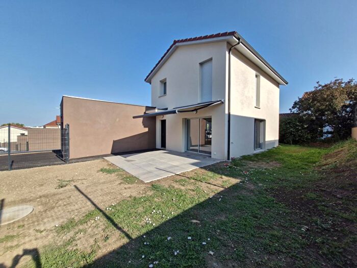 Bourgoin-Jallieu, Champfleuri et sa ceinture verte : Maison 5 pièces à louer