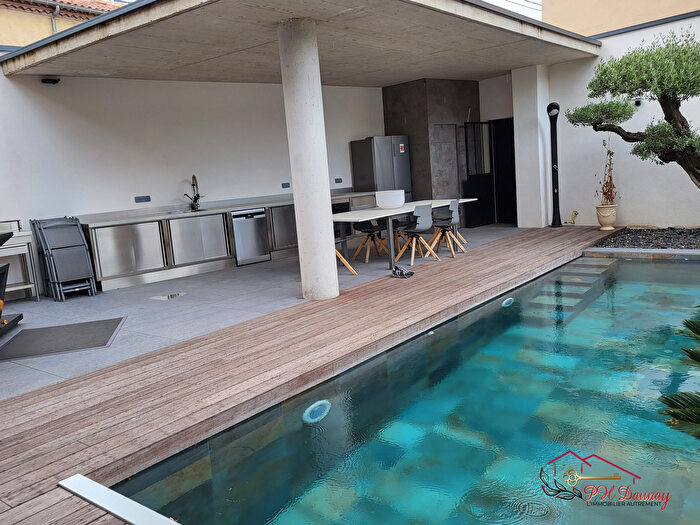 Maison à vendre - Alès, Centre-ville - 7 pièces - 4 chambres