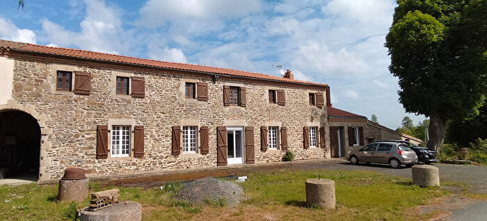 Tillières - Maison 4 pièces à vendre