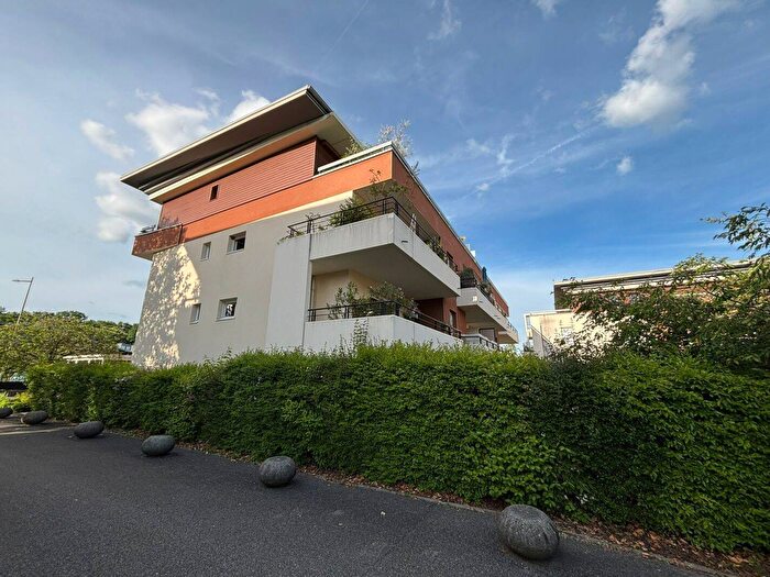 Appartement à louer - Prevessin Moens - 3 pièces - 2 chambres