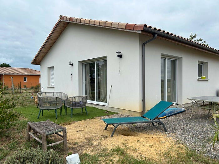 Ygos-Saint-Saturnin : Maison 6 pièces à louer