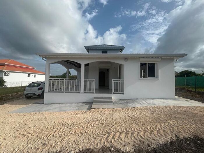 Le Moule : Maison 3 pièces à louer