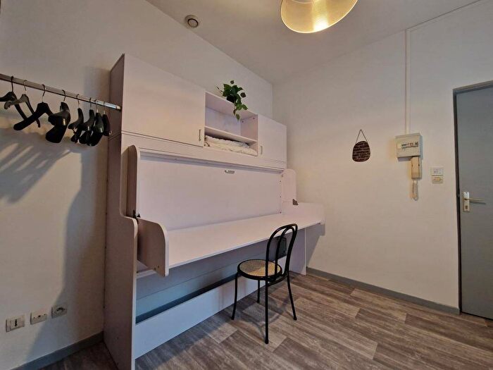 Barbâtre-Saint Remy-Verrerie, Reims - Appartement 1 pièce à louer