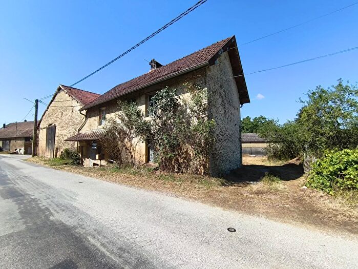 Maison 6 pièces à vendre à Rahon