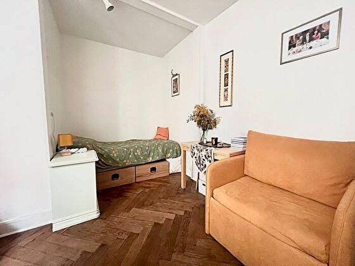 Pasteur Montparnasse, Paris 15ème arrondissement : Appartement 1 pièce à louer