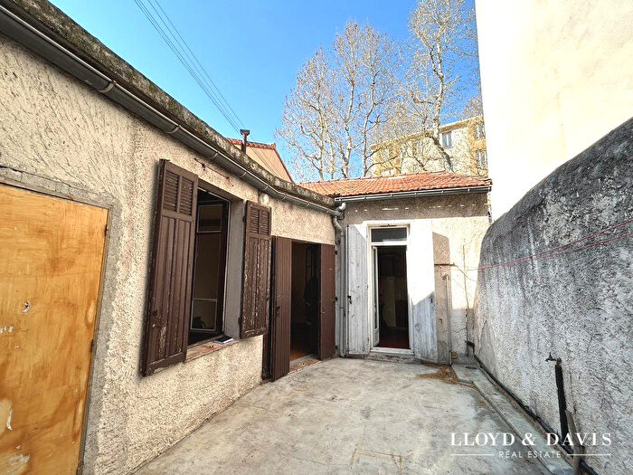 Maison à vendre - Marseille e , Saint-Pierre - 3 pièces - 2 chambres