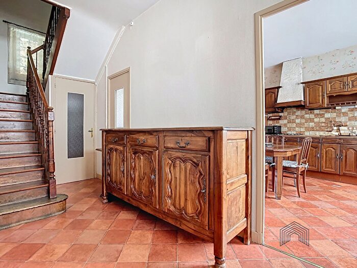 Maison à vendre - Saint-Sulpice-la-Pointe - 7 pièces - 5 chambres