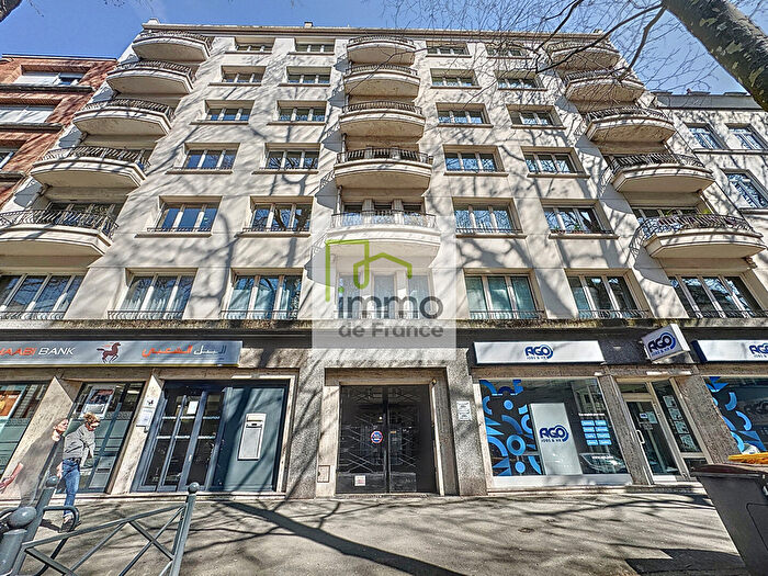 Appartement à vendre - Lille, Centre-ville, Euralille - 3 pièces - 2 chambres