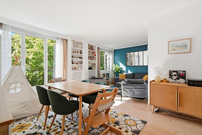 Chatou, Est : Appartement 3 pièces à vendre