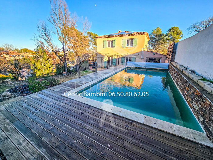 Maison à vendre - Saint-Maximin-la-Sainte-Baume, Argérie, Saint-Pilon, Batailloles, Réal Vieux - 6 pièces - 5 chambres