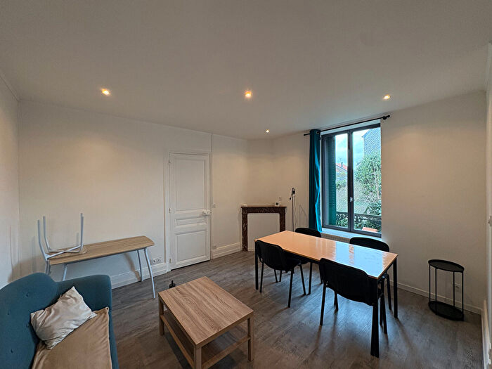 Appartement 2 pièces à Charleville-Mézières, Victor Hugo, à louer