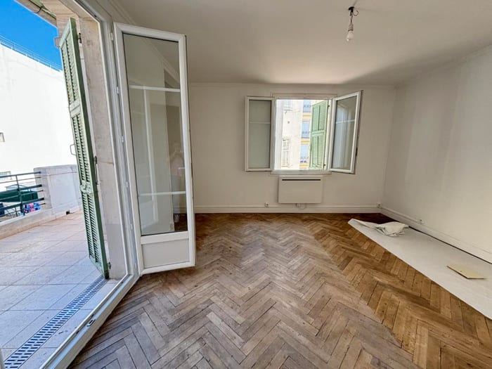 Appartement 2 pièces à louer - Nice, Carré d'or