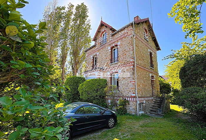 Franconville, Hôtel de Ville : Maison 7 pièces à vendre