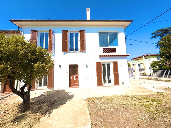 Maison 4 pièces à Cagnes-sur-Mer, Les Bréguières, à vendre