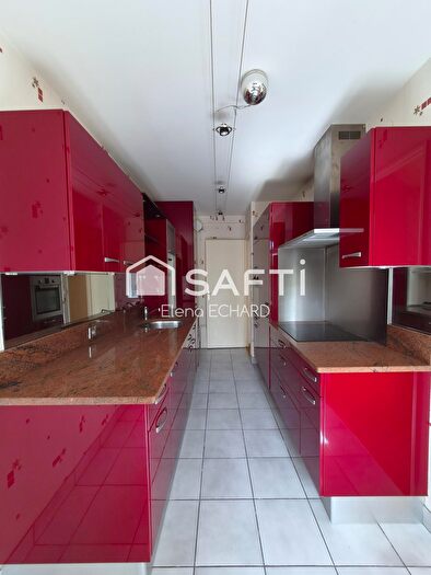 Mantes-la-Jolie, Gassicourt : Appartement 3 pièces à vendre