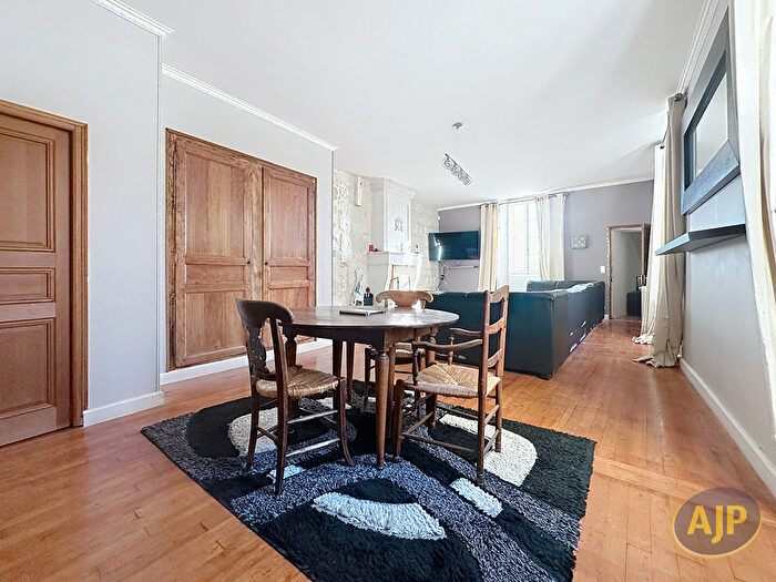 Maison à vendre - Pons - 9 pièces - 3 chambres