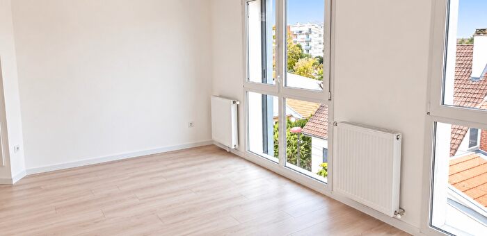 Appartement 1 pièce à Gonesse, La Fauconnière, à louer