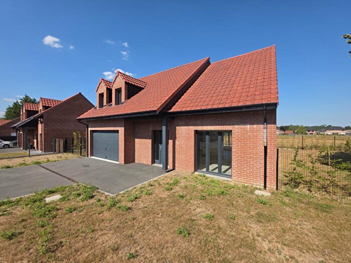 Maison 7 pièces à Genech, à vendre