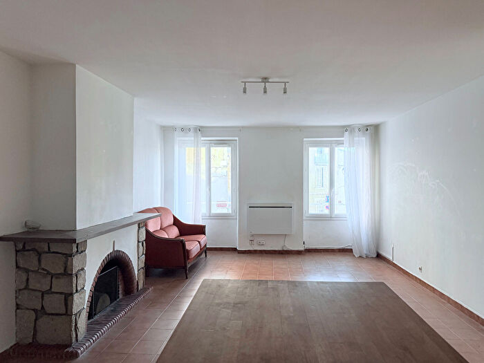 Appartement à vendre - Carnoules - 2 pièces - 1 chambre