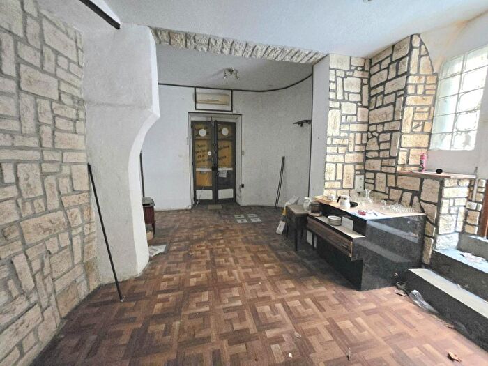 Maison à vendre - Lodève - 18 pièces - 8 chambres