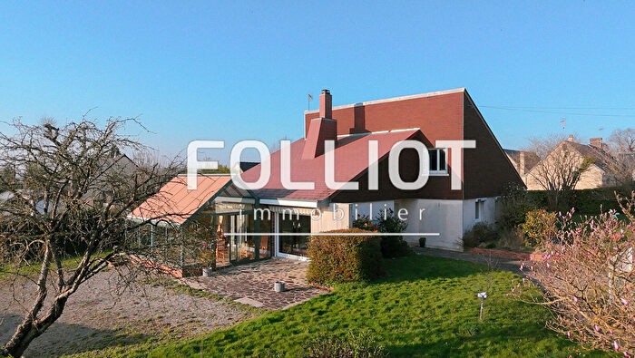 Maison à vendre - Saint-Symphorien-le-Valois - 6 pièces - 5 chambres